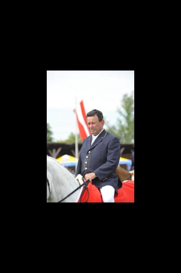 Hugo Simon in Siegeslaune